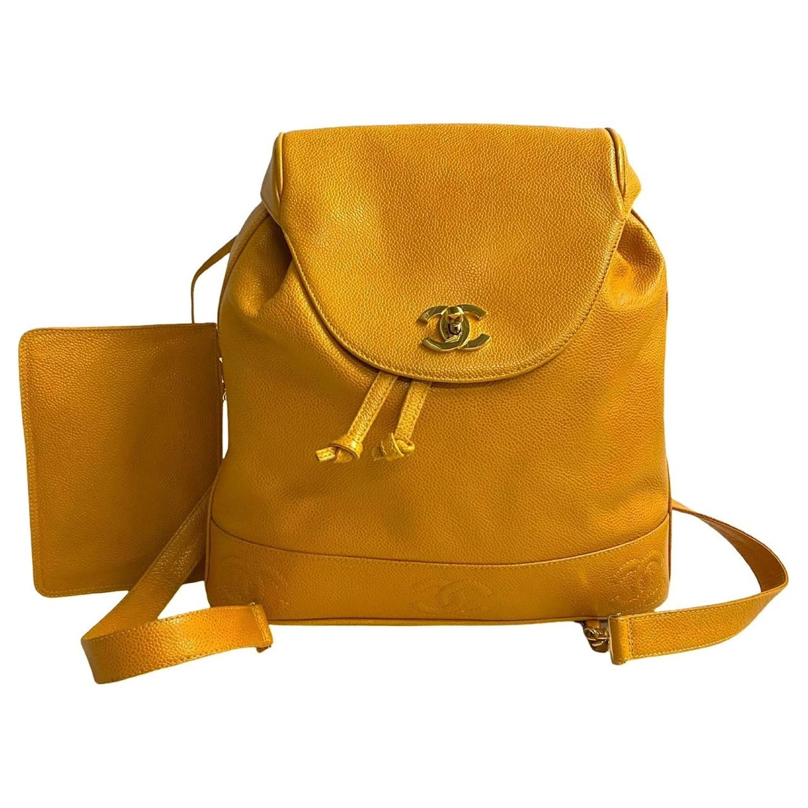 Chanel Triple coco Yellow Leather ref.2472080 - Joli Closet