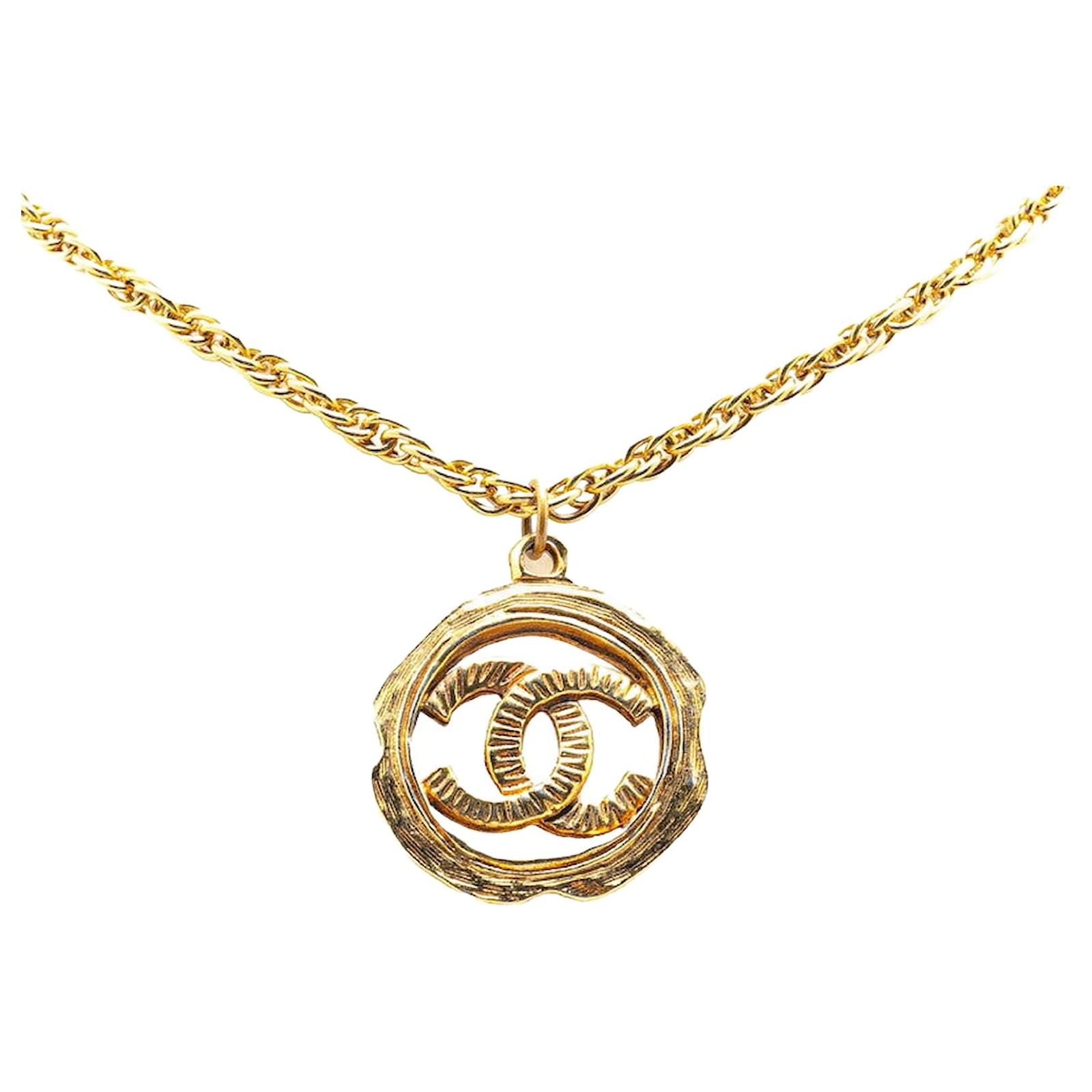 Timeless Chanel Coco Mark Round Circle Necklace Golden Metal Gold ...