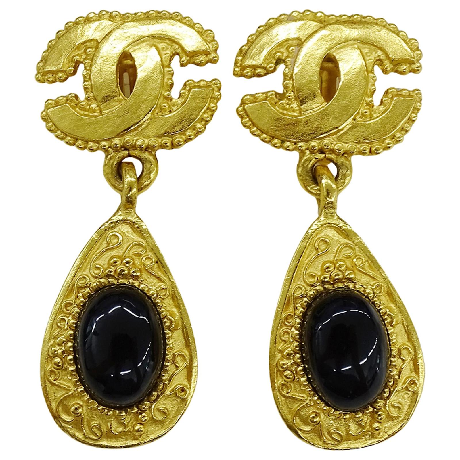 Chanel Coco Mark Golden Gold-plated ref.2482048 - Joli Closet