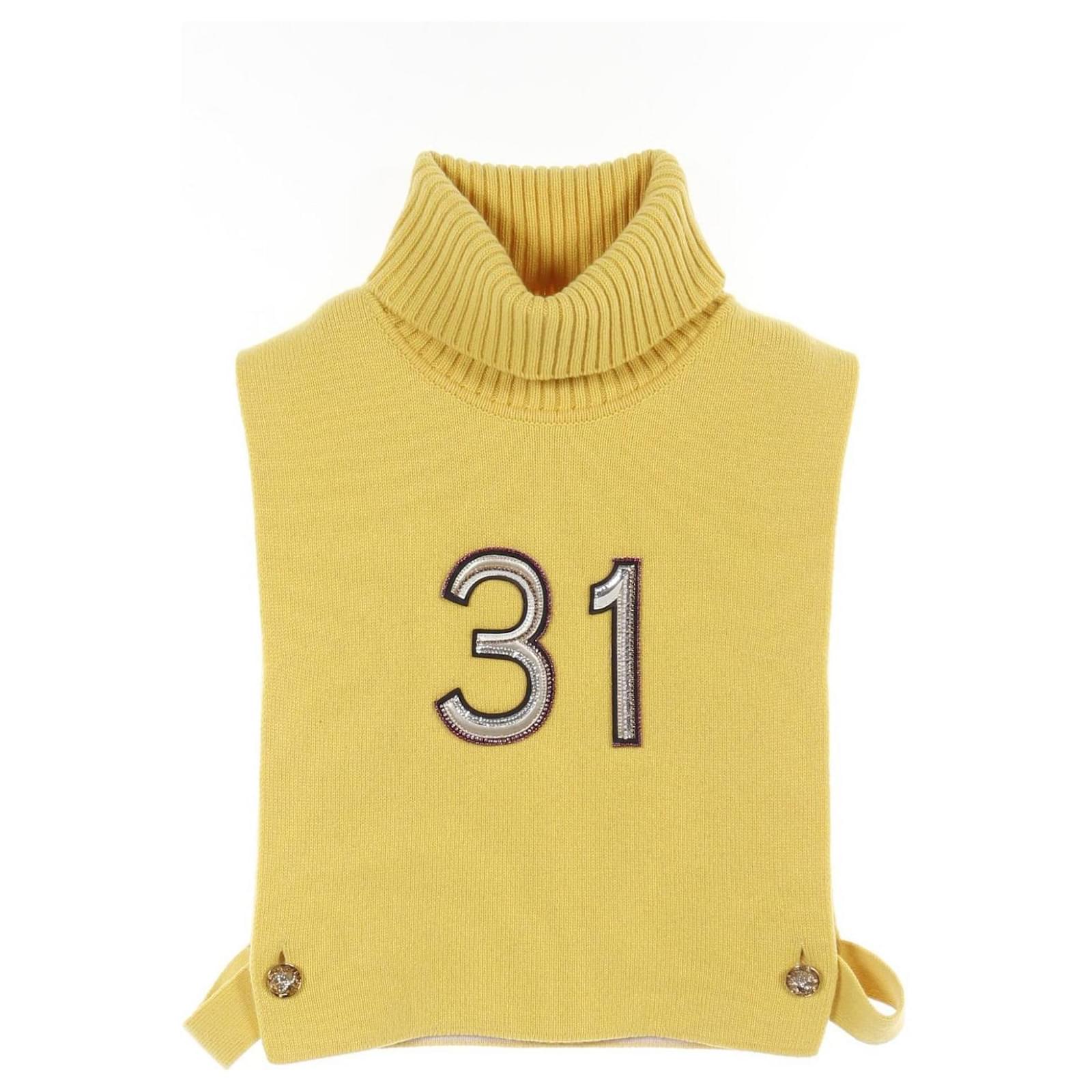 Chanel Cashmere Knit Top Yellow ref.2498537 - Joli Closet