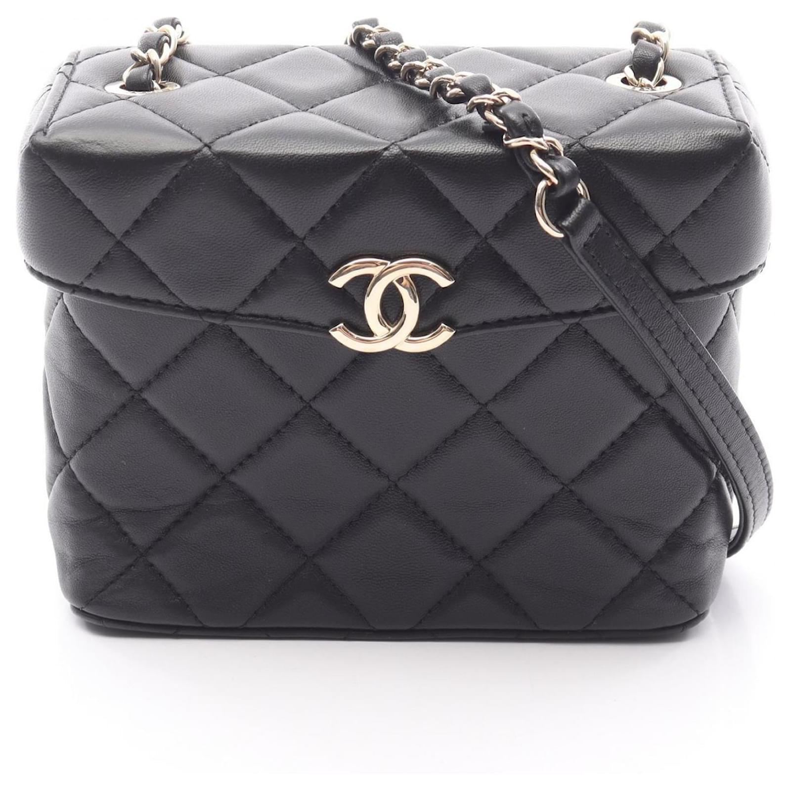 Chanel Matelasse Small Box Shoulder Bag Black Leather ref.2502508 ...