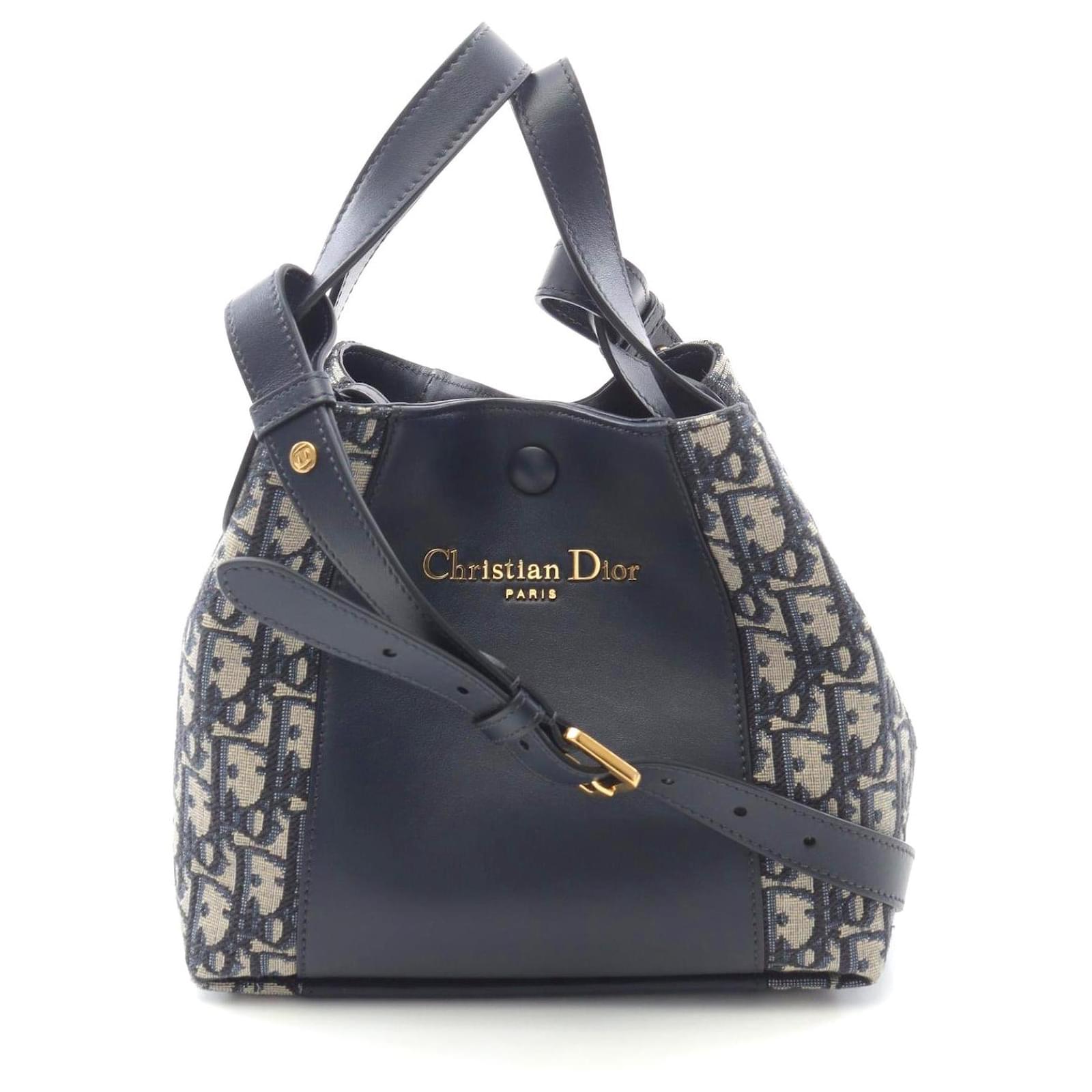 Dior Signature Small Bucket Bag Canvas Leather Blue ref.2509683 - Joli ...