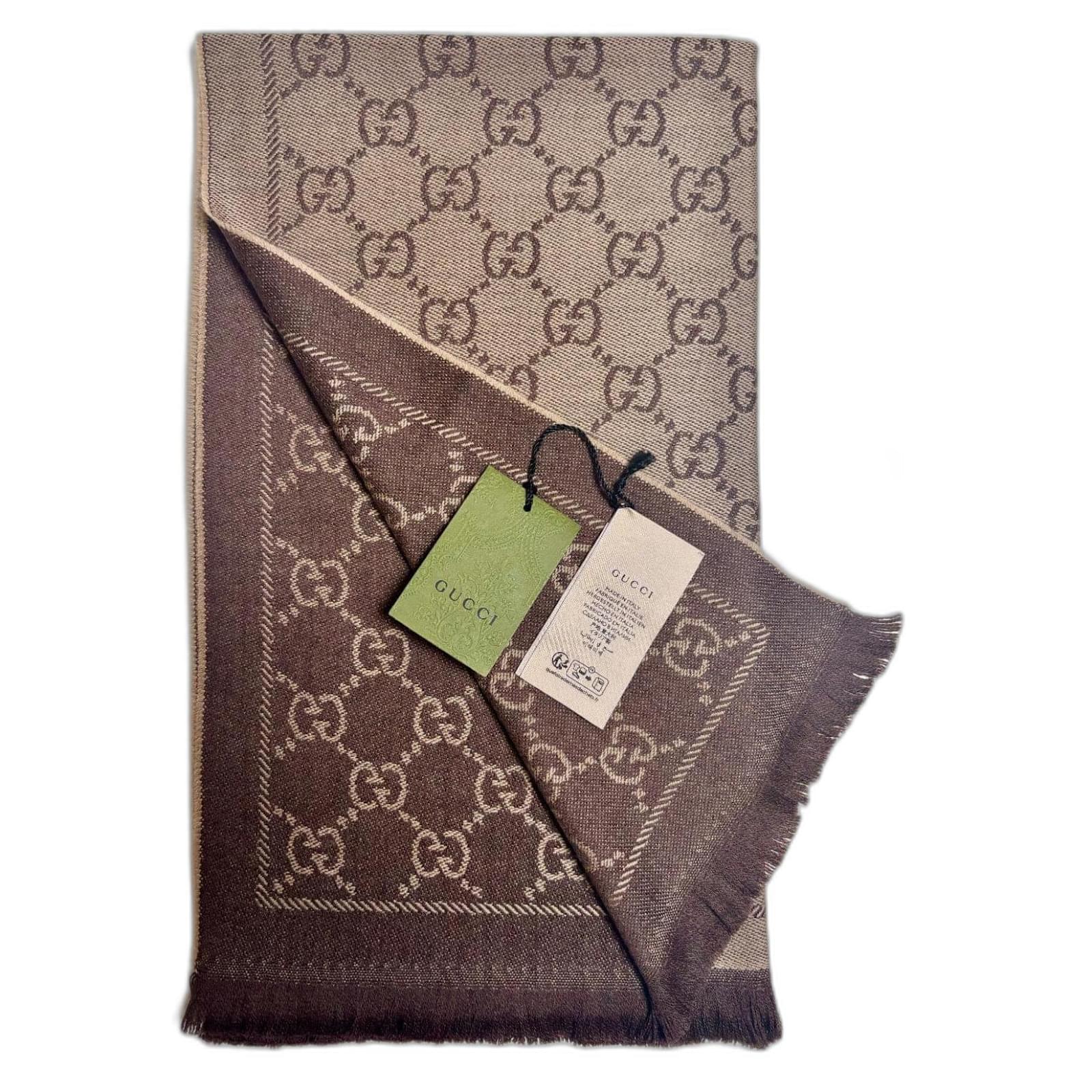 Gucci reversible scarf in organic wool jacquard with brown fringes ...