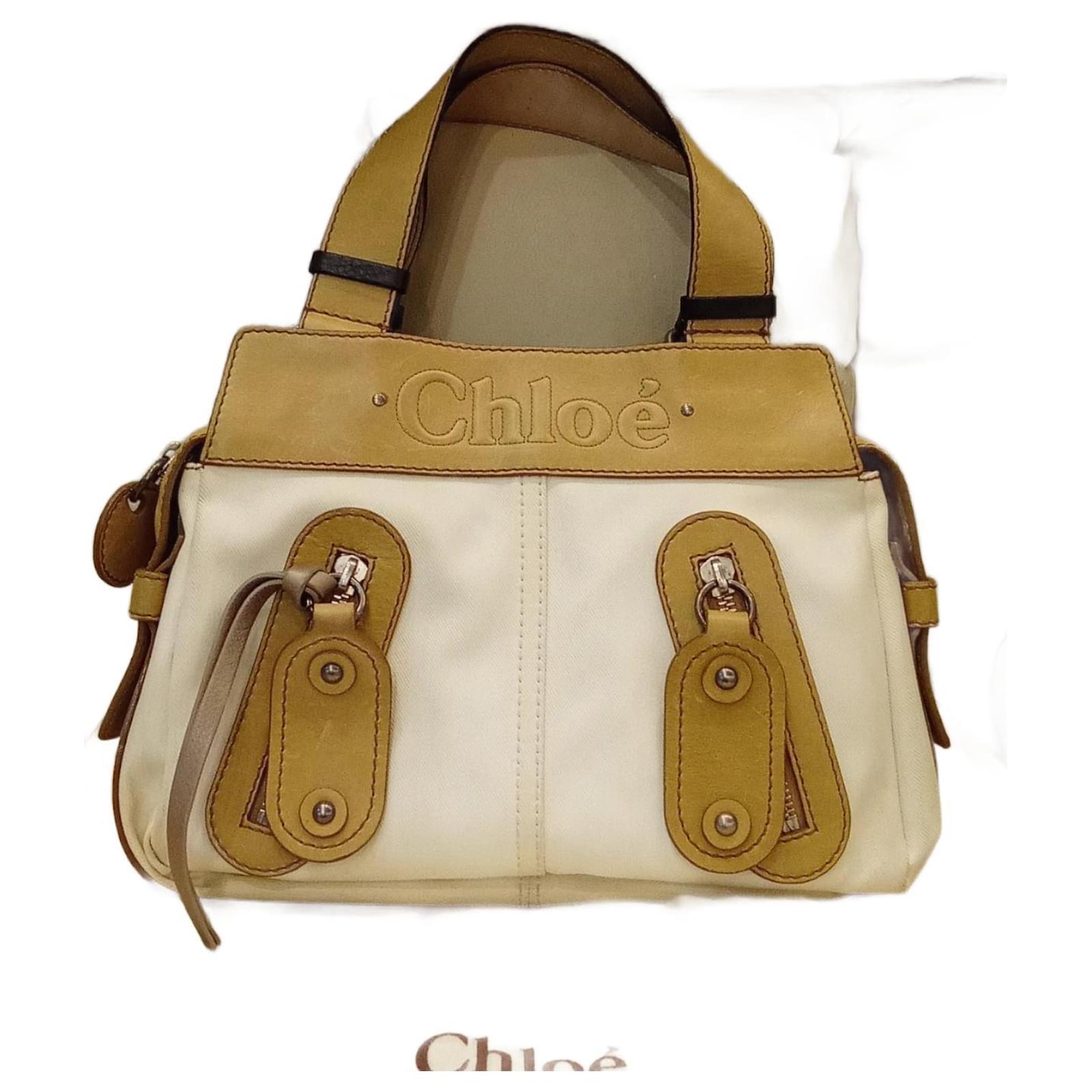 Chloé Logo White Beige Leather ref.2546538 - Joli Closet