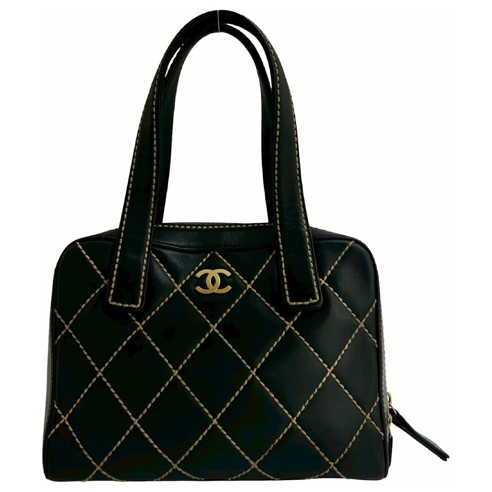 CHANEL Wild Stitch Leather Handbag Mini Tote Bag in Black ref.2550052 ...