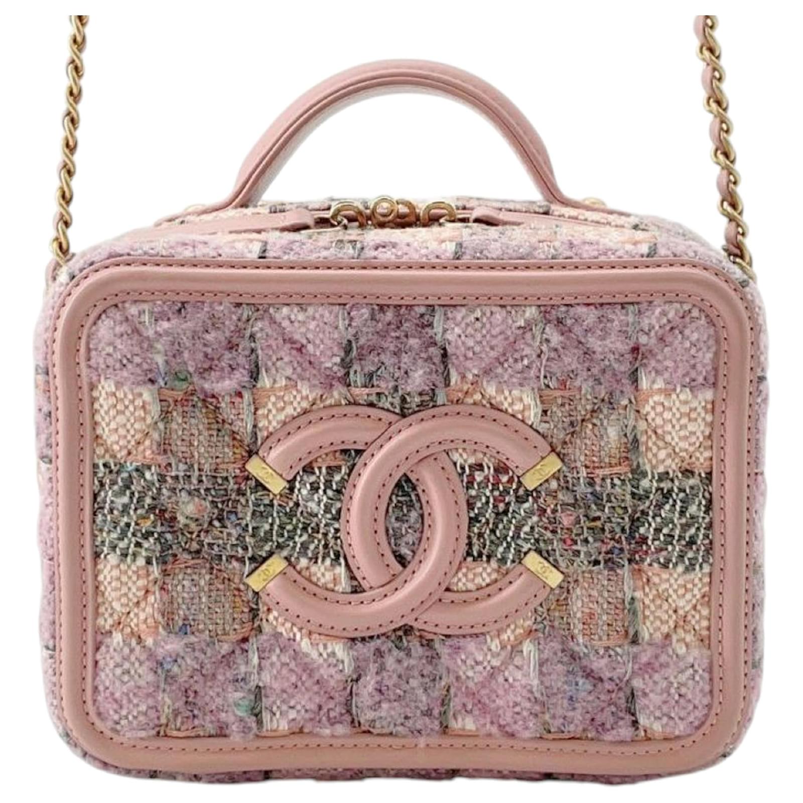 Chanel Pink Small Tweed CC Filigree Vanity Case Cloth ref.2564631 ...