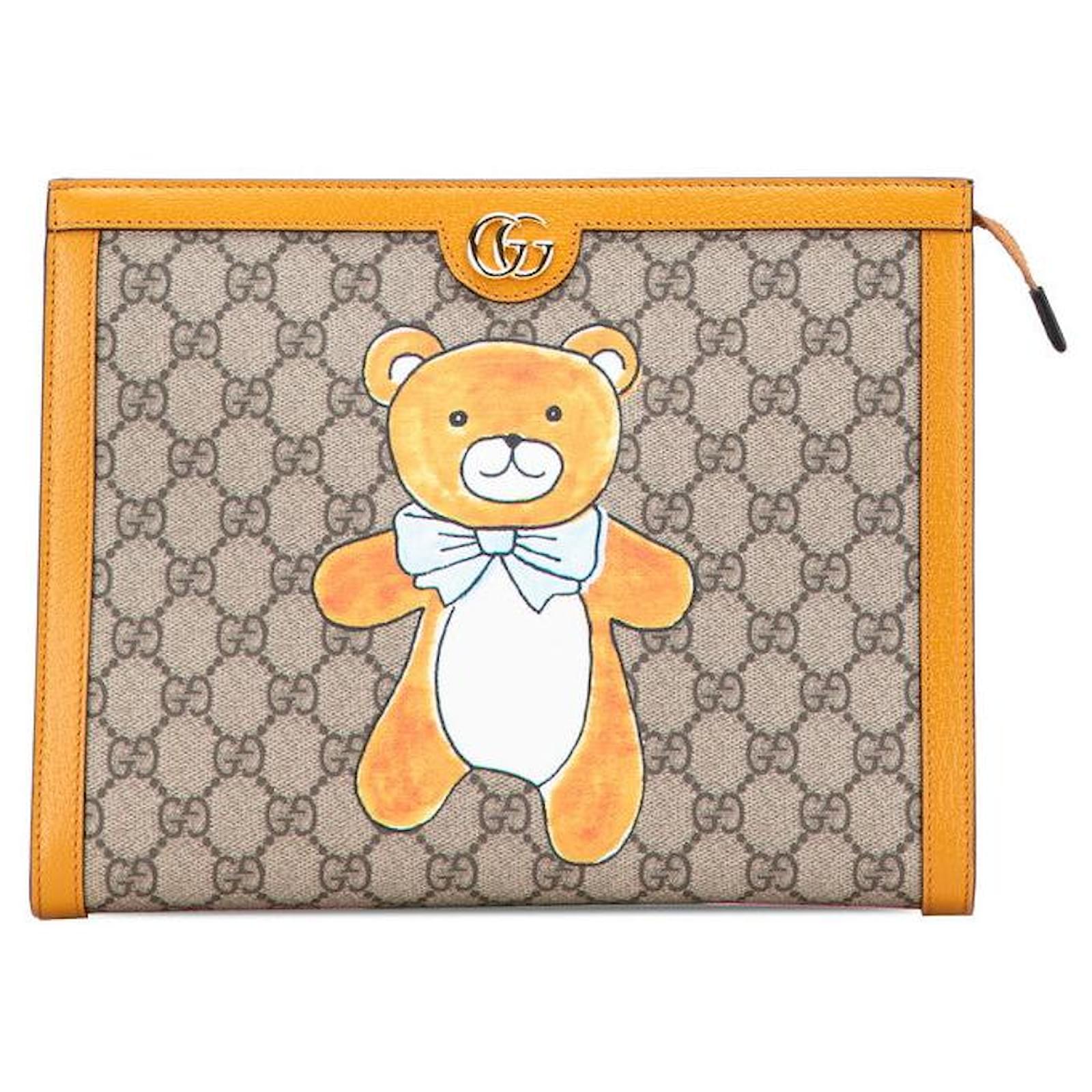 Gucci EXO KAI GG Supreme Teddy Bear PVC Clutch Limited Beige Orange ...