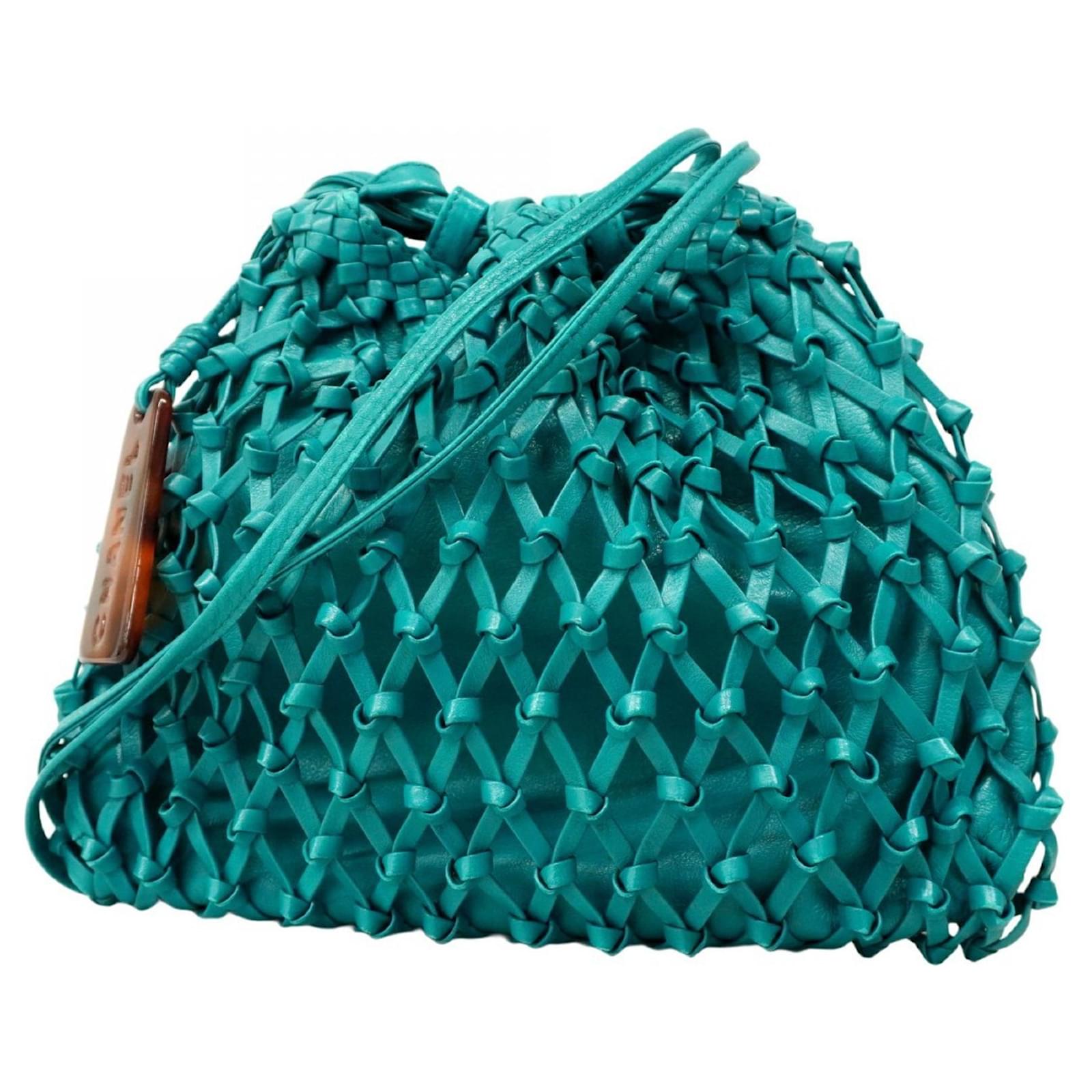 Chanel Turquoise Leather Shoulder Bag ref.2572220 - Joli Closet