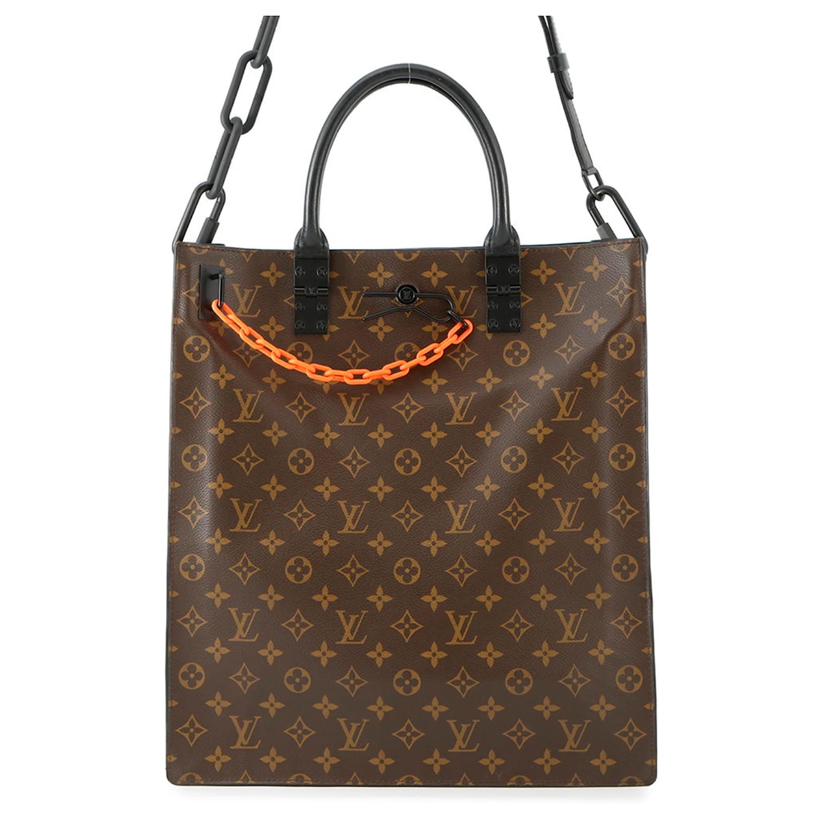 Louis Vuitton Monogram Solar Ray Sac Plat Handbag Black ref.2577120 ...