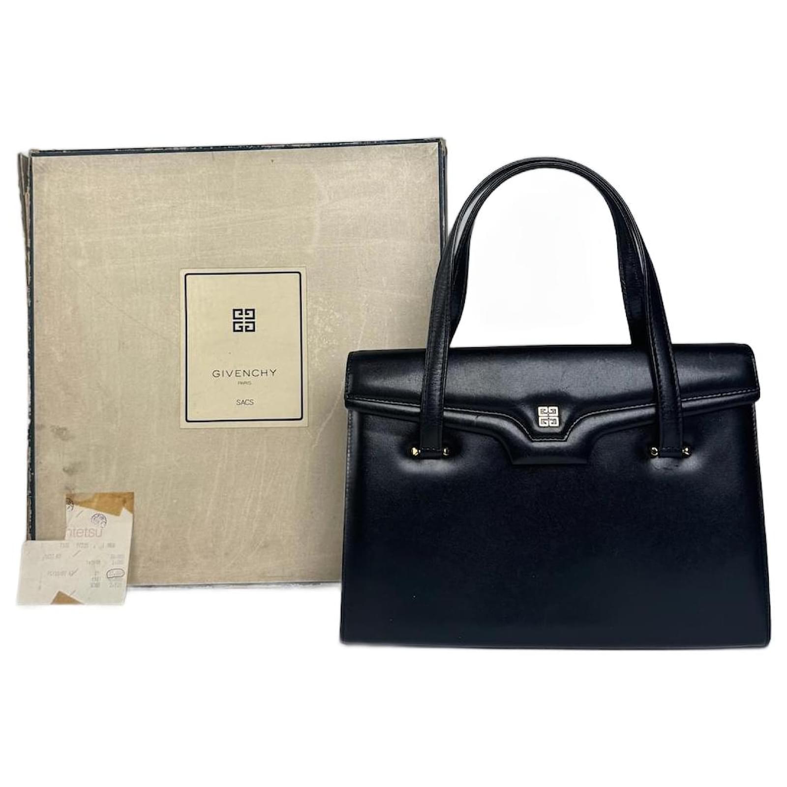 Vintage Givenchy 4G Leather Handbag Black ref.2580332 - Joli Closet