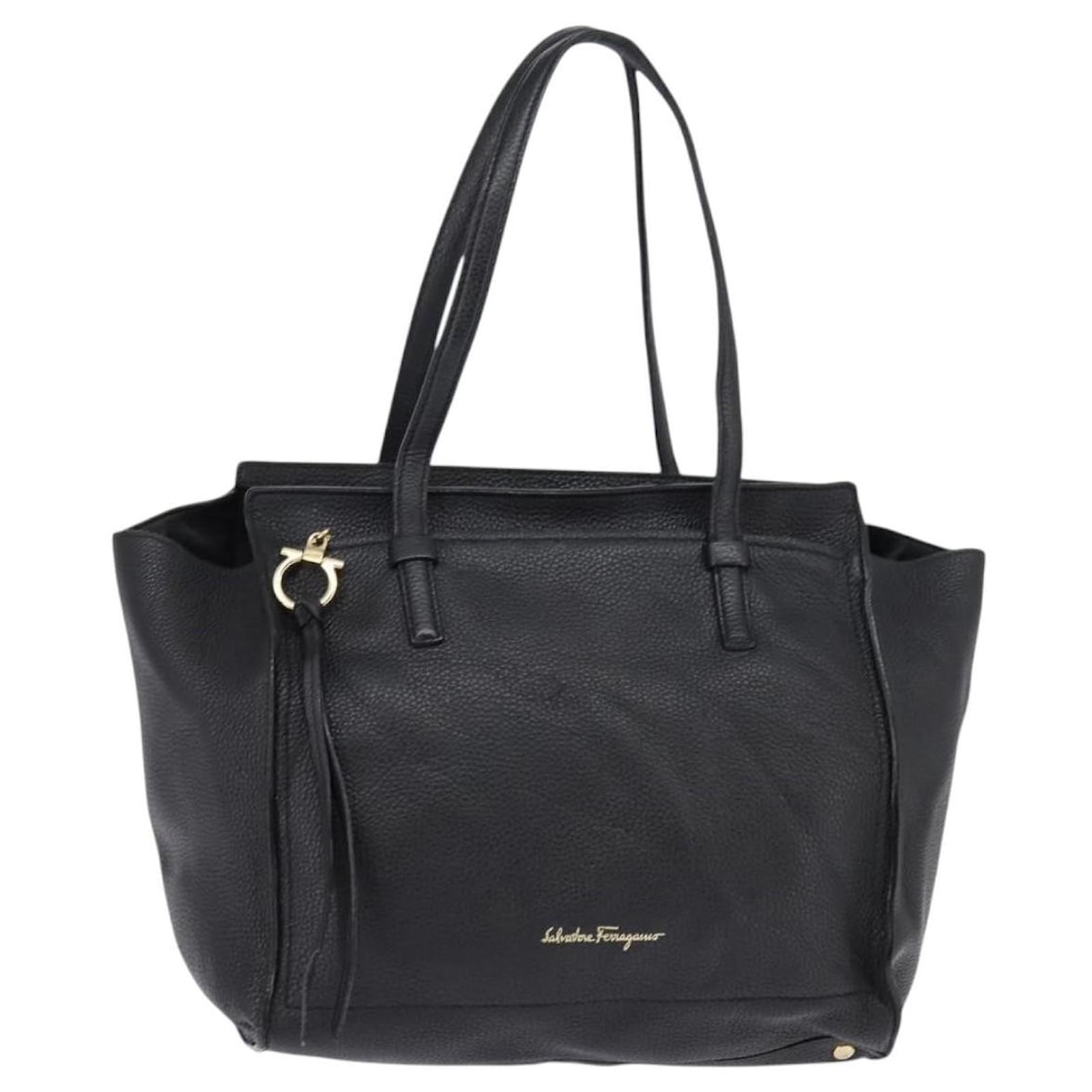 Salvatore Ferragamo Amy Tote Pebbled Leather Medium Black ref.2585975 ...