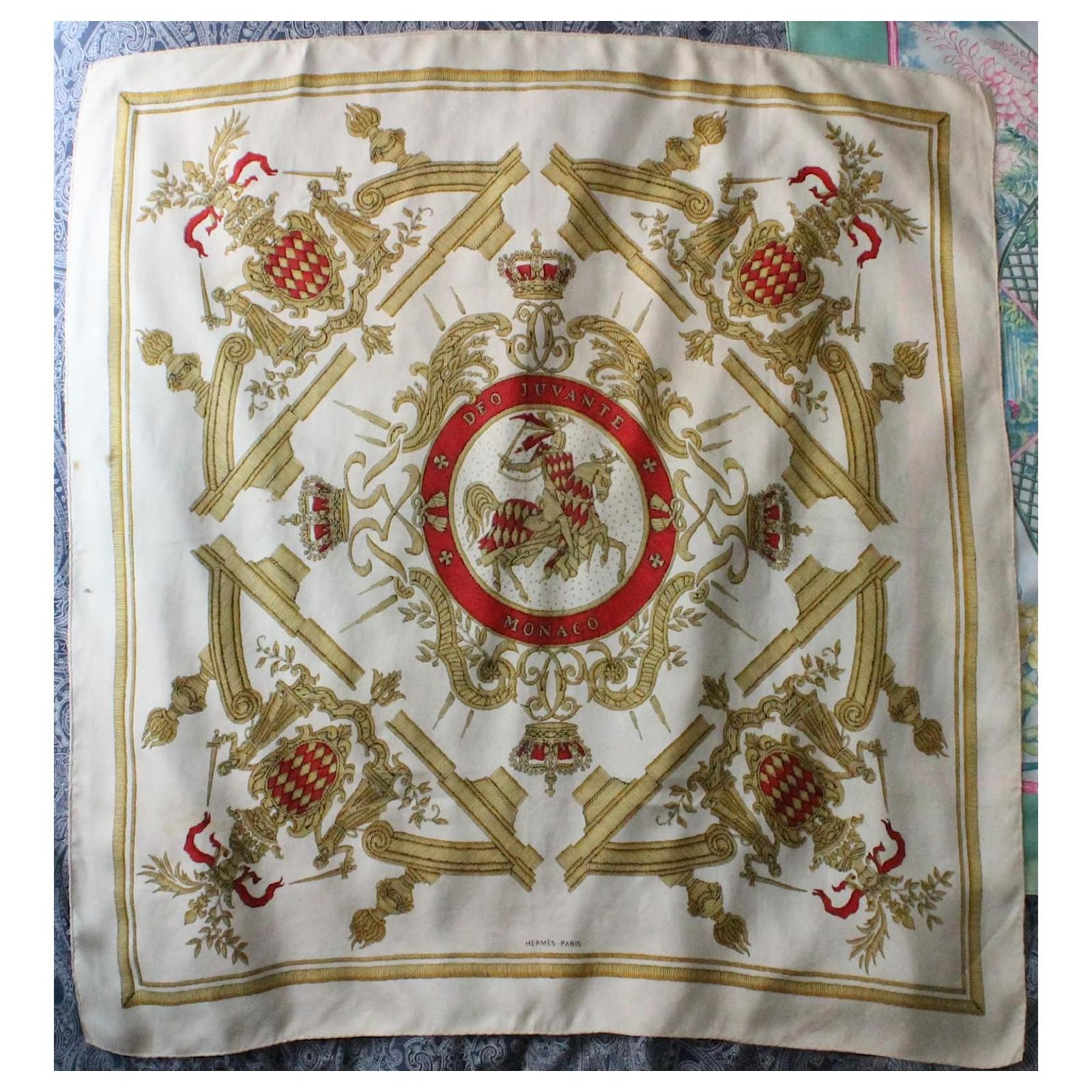 Hermès Silk Scarf Monaco Deo Juvante 1957 Eggshell ref.2586167 - Joli ...