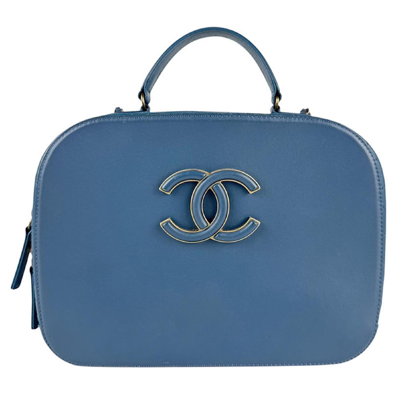 Chanel Dark Blue Leather Handbag Metal ref.2586462 - Joli Closet