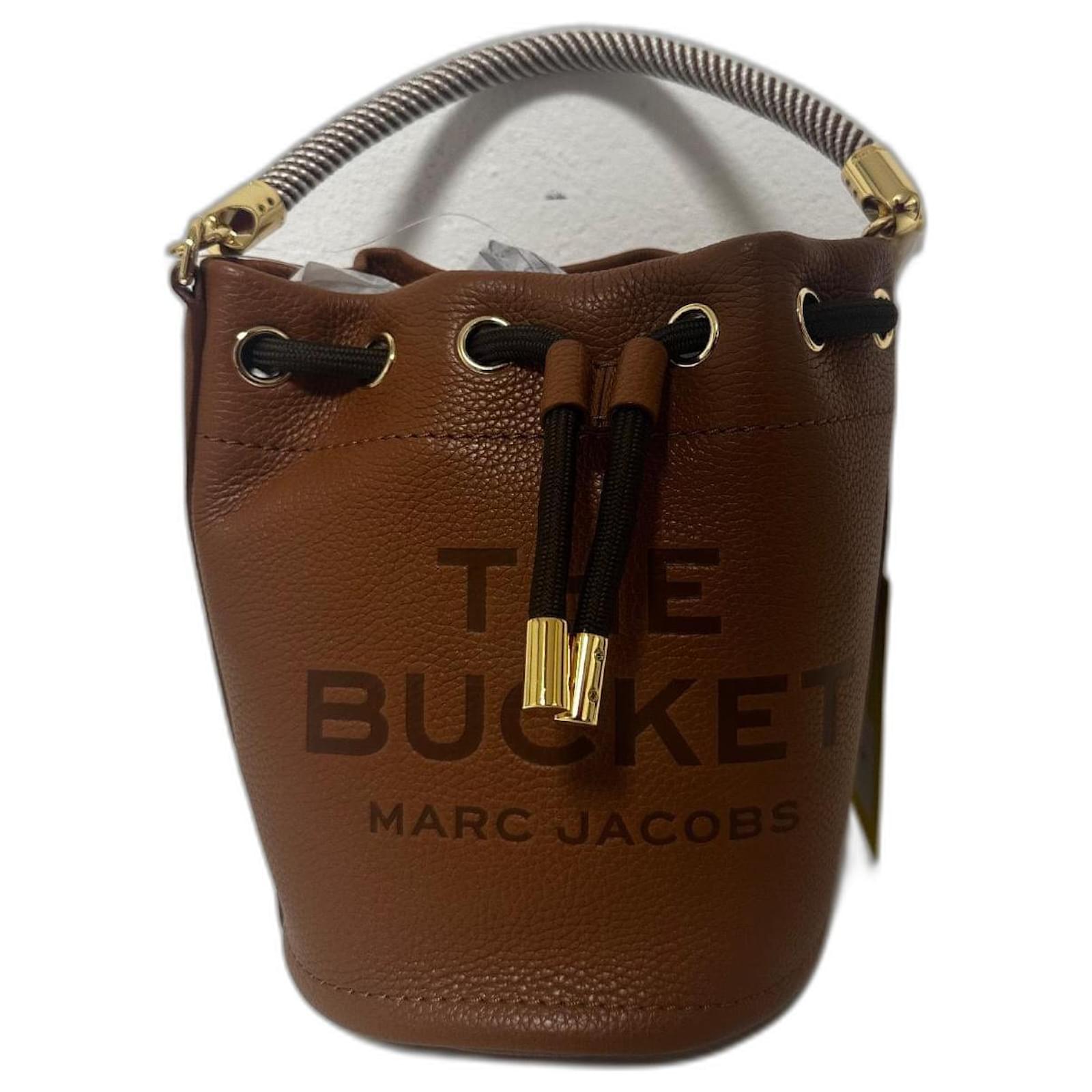 Marc Jacobs The Bucket Bag Brown Camel Leather ref.2593097 - Joli Closet
