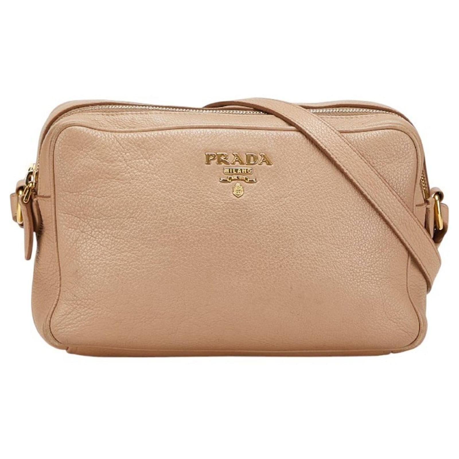Prada Beige Leather Shoulder Bag ref.2601578 - Joli Closet