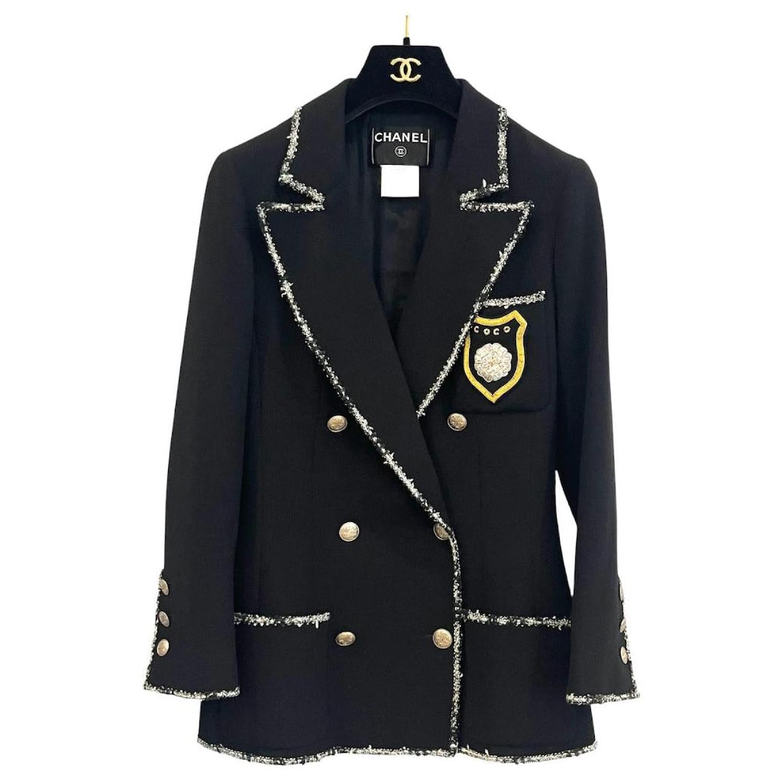 Timeless Chanel COCO Camellia Emblem Wool Tweed Jacket Black ref ...