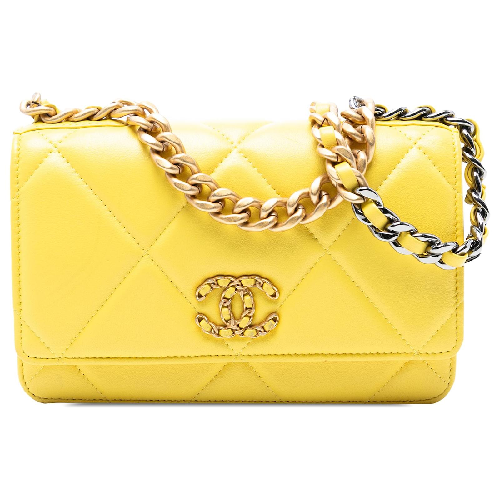 Chanel Yellow Quilted Lambskin 19 Wallet on Chain Leather ref.2614580 ...
