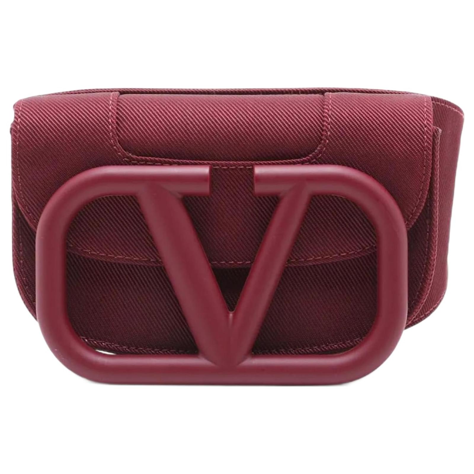 Valentino Garavani Super VEE Belt Body Bag Dark red ref.2618771 - Joli ...