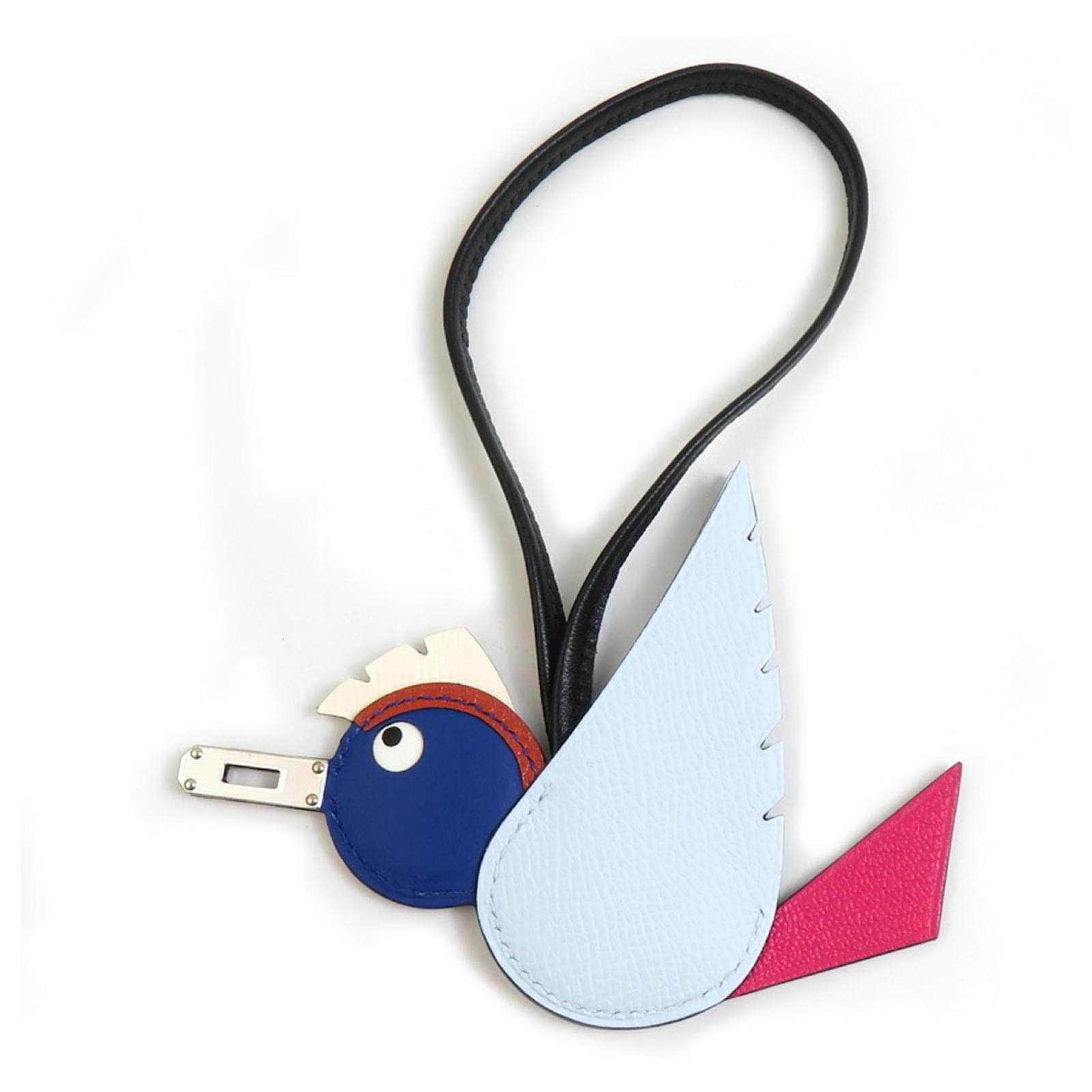 Hermès Birdie Charm Pink Blue Leather Diamond ref.2619025 - Joli Closet