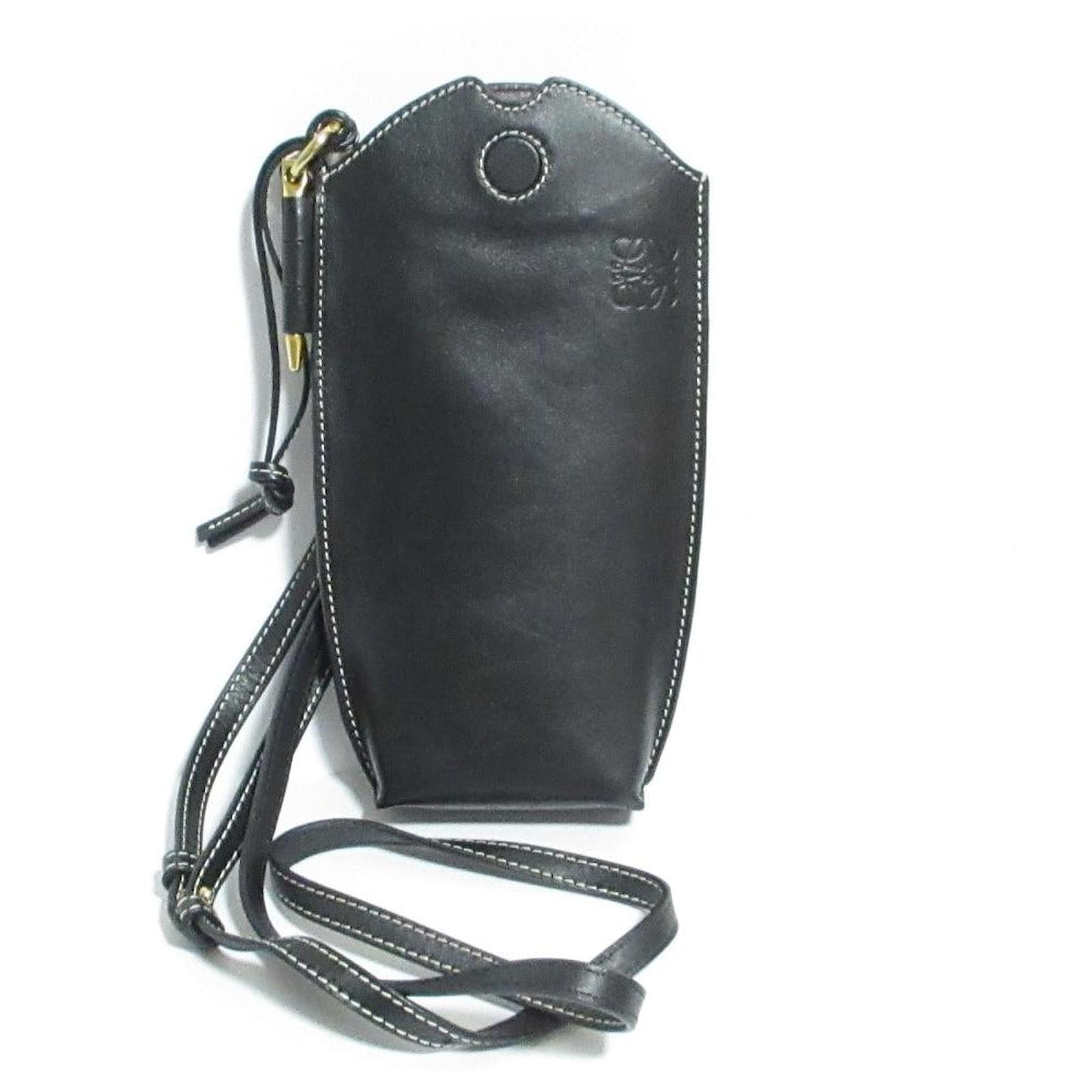 Loewe Gate Pocket Leather Shoulder Bag Black ref.2621098 - Joli Closet