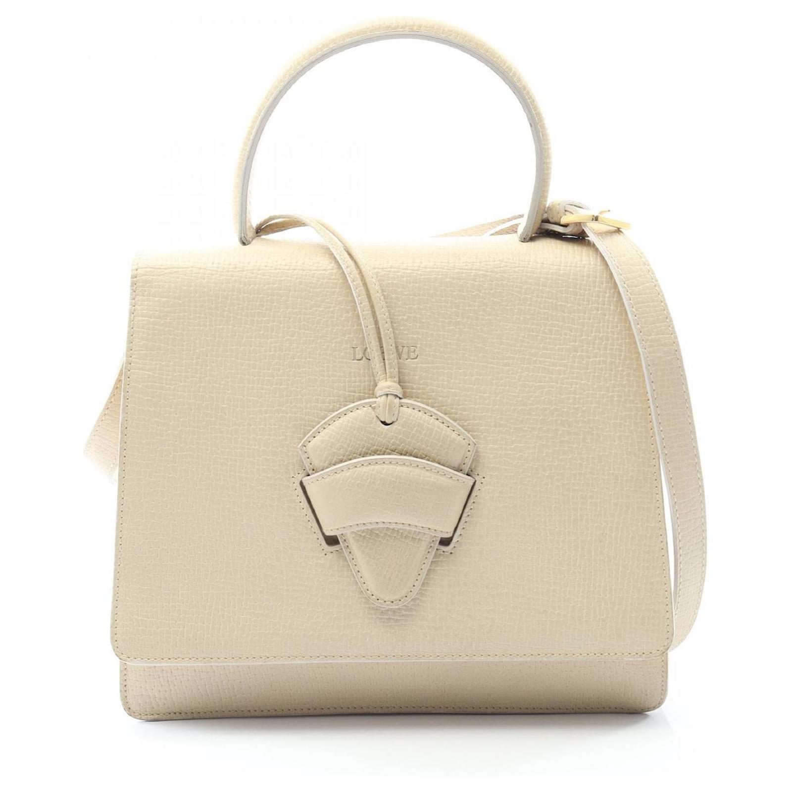 Loewe Barcelona Handbag Cream Leather ref.2626646 - Joli Closet