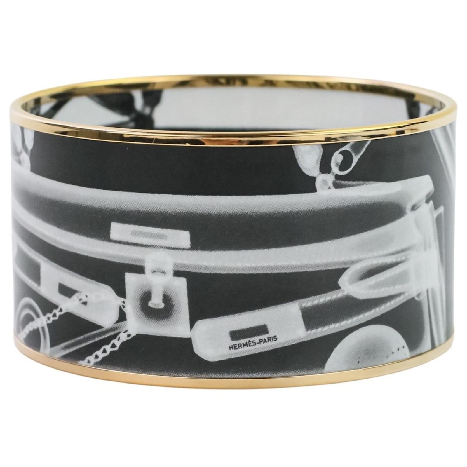 Hermès Check-In Enamel Bangle Bracelet Black ref.2629845 - Joli Closet