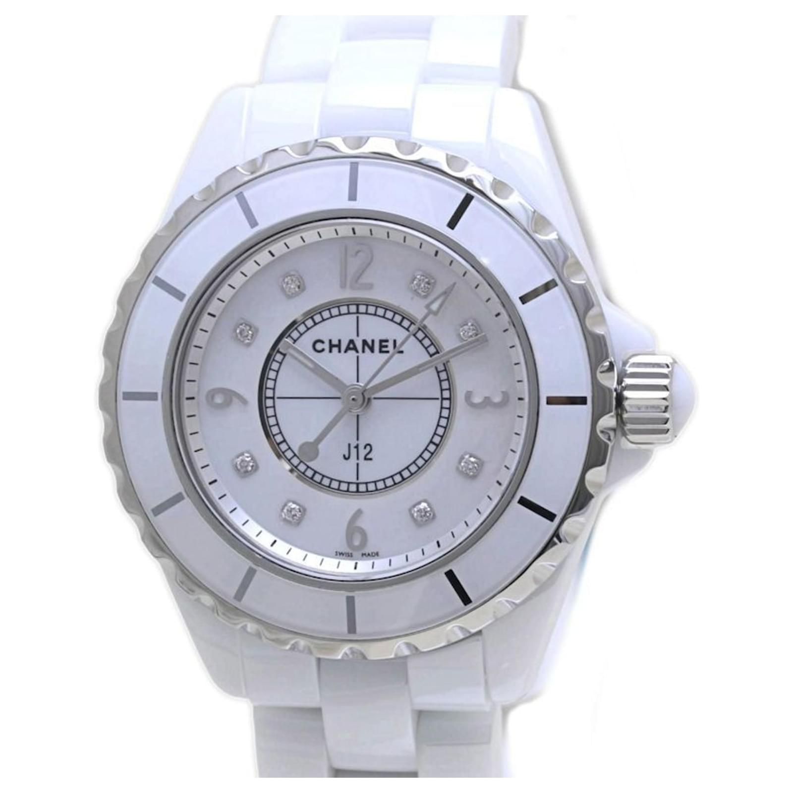 Chanel J12 33mm Diamond Watch H2422 ref.2633044 - Joli Closet