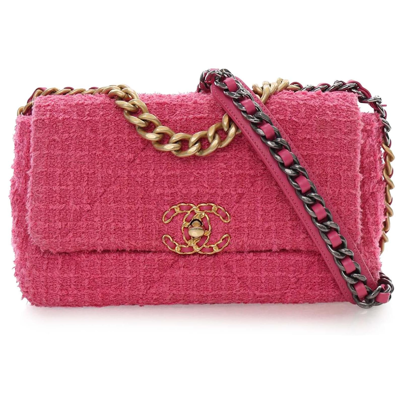 Chanel Pink Medium Tweed 19 Flap Cloth ref.2642690 - Joli Closet