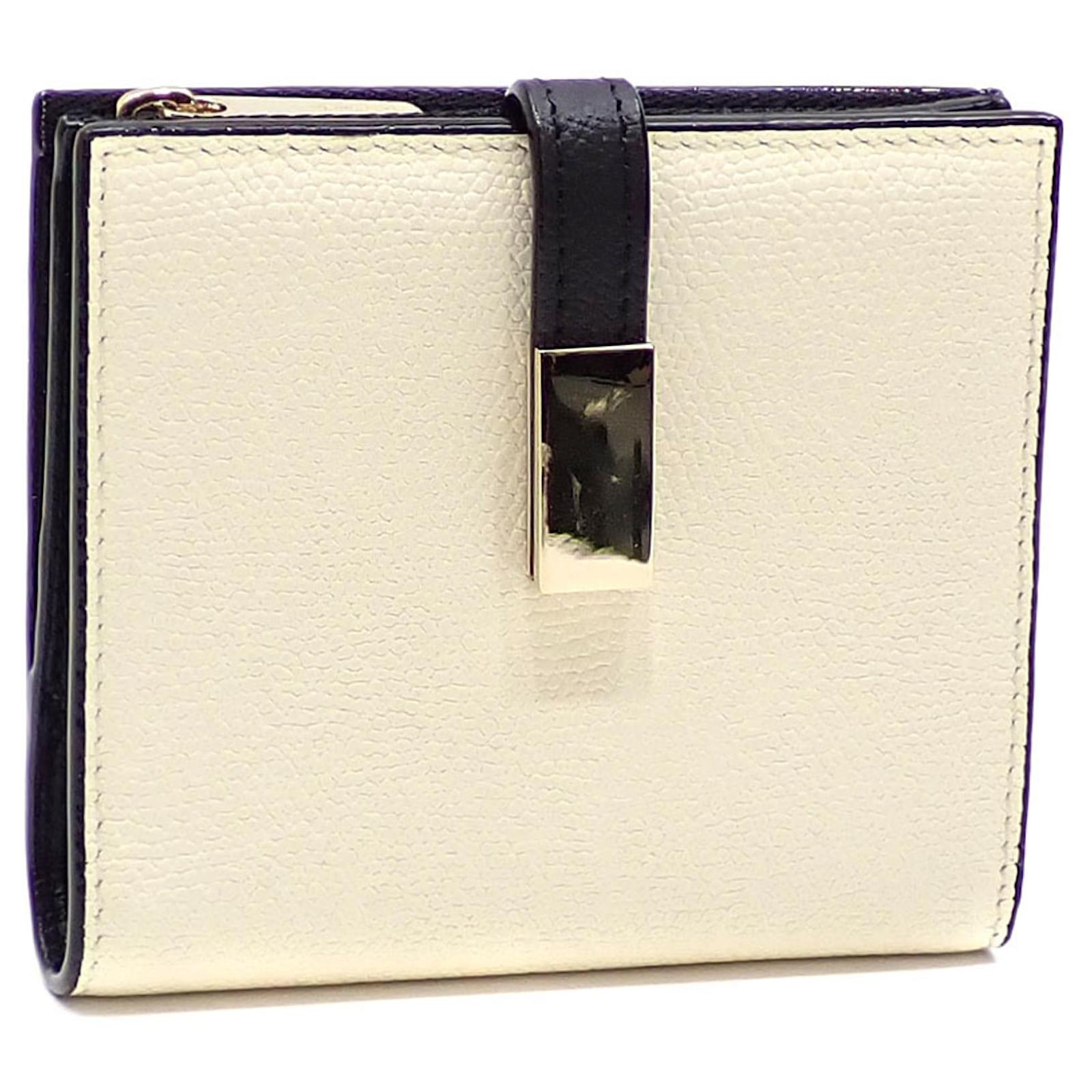 Valextra Women's White Bifold Wallet Leather ref.2646534 - Joli Closet