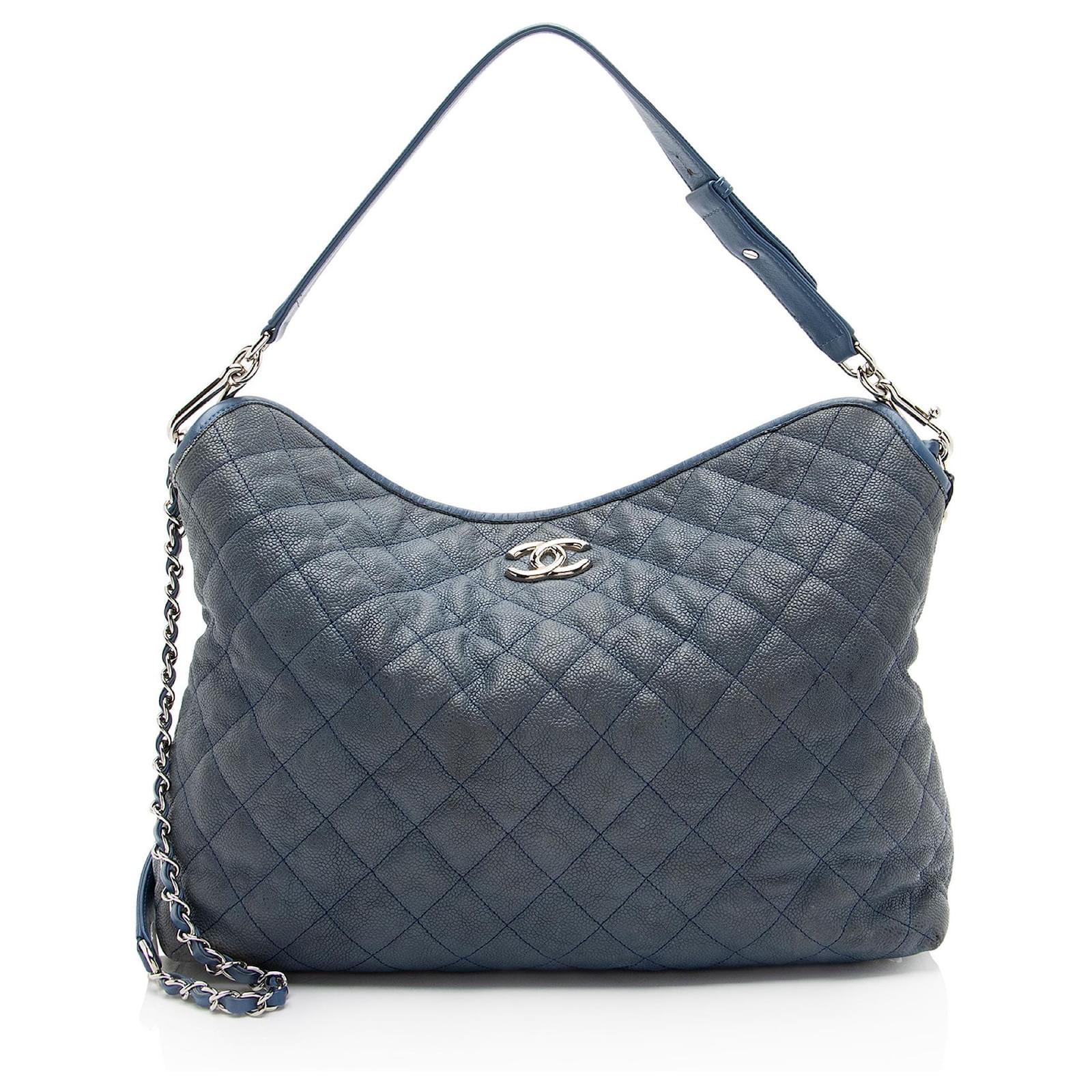 Gabrielle Chanel Caviar Leather French Riviera Hobo Blue ref.2659106 ...
