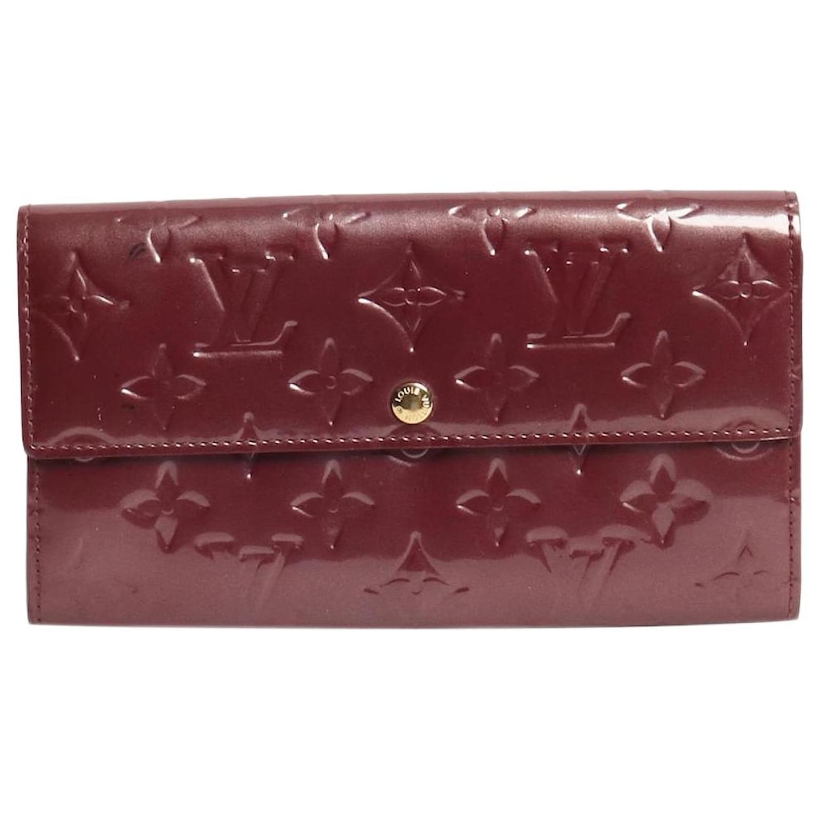 Louis Vuitton Red Sarah monogram vernis wallet Leather ref.2660780 ...
