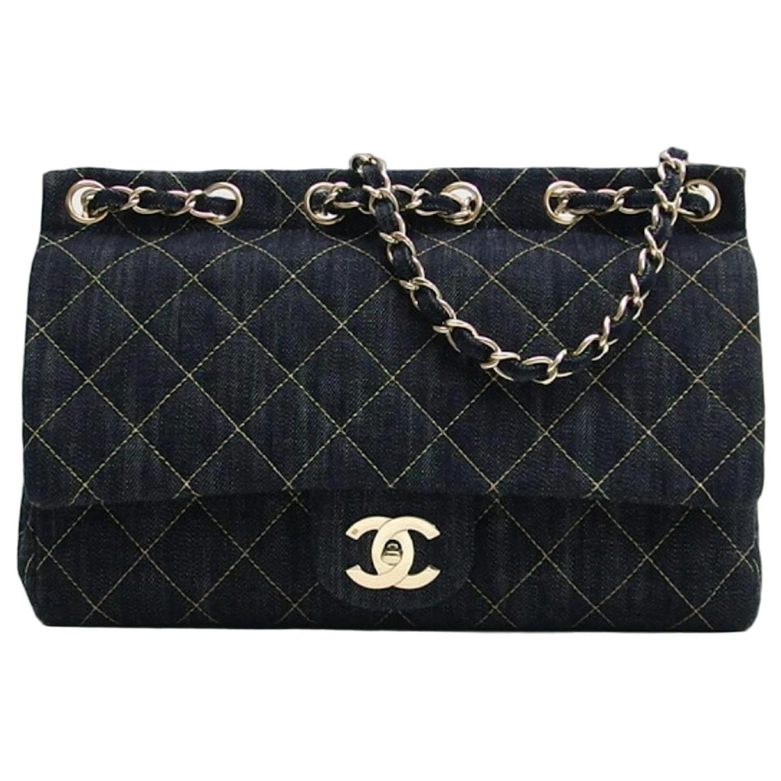 Chanel Matelasse Sparkling Denim Chain Shoulder Bag ref.2733424 - Joli ...