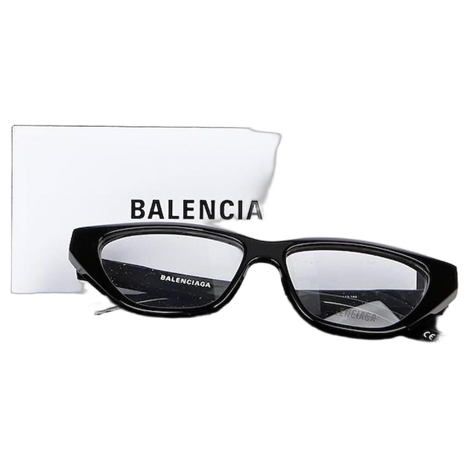 Balenciaga Cat Eye Glasses Black Synthetic ref.2751235 - Joli Closet