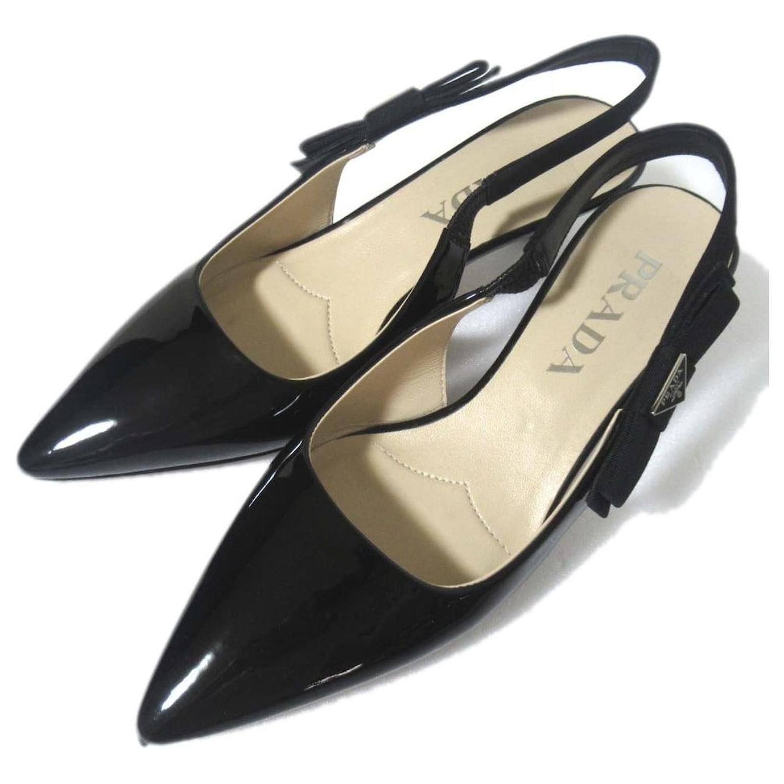 Prada Patent Leather Triangle Logo Mule Black Enamel ref.2758995 - Joli ...