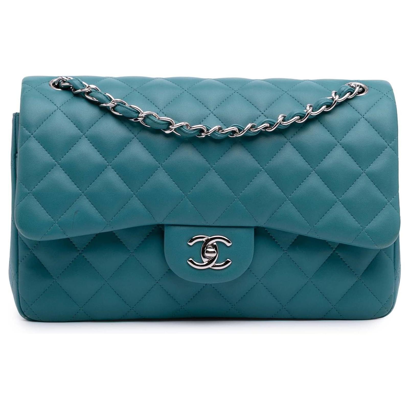 Chanel Jumbo Classic Cuir d’agneau Double rabat (Sold) - Joli Closet
