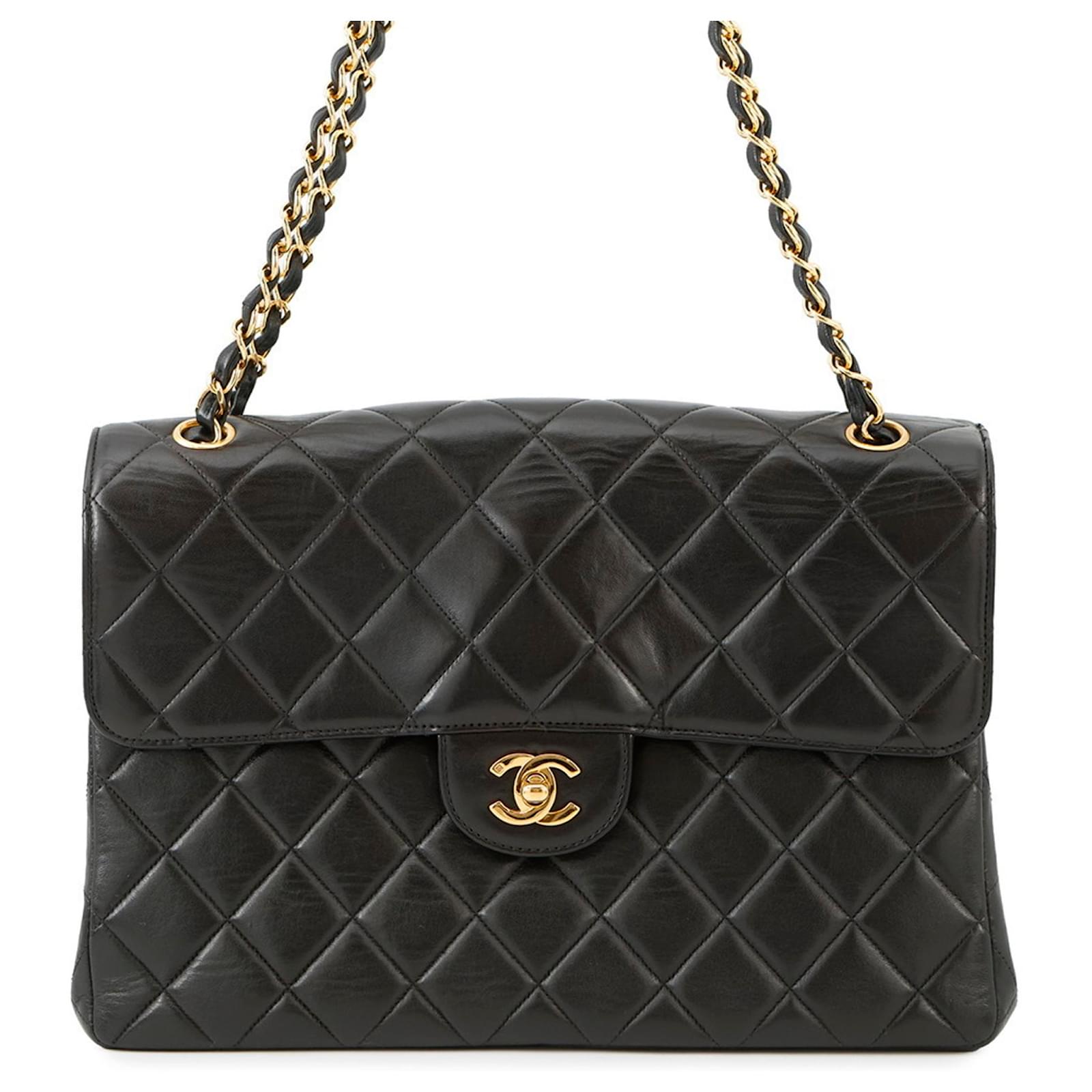 Sacs à épaule en cuir noir Chanel ref.2797205 - Joli Closet