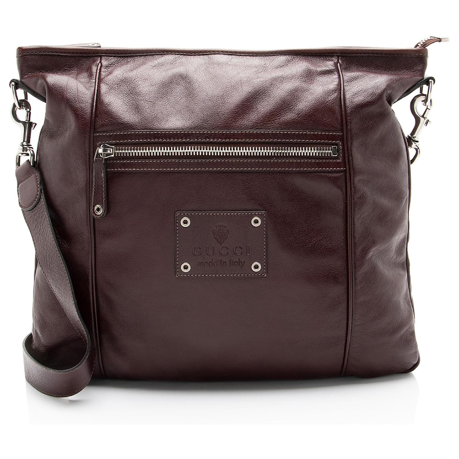 Gucci Glazed Leather Beacon Messenger Red ref.2809558 - Joli Closet